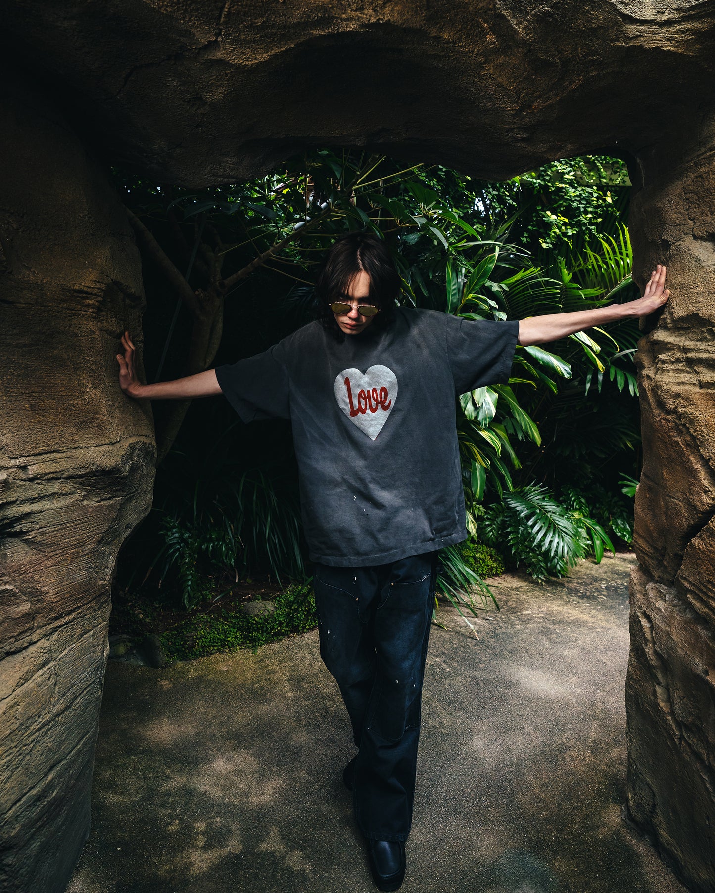 [SAINT Mxxxxxx]SS TEE/HEART LOVE/BLACK(SM-HR8-0000-001) – R&Co.